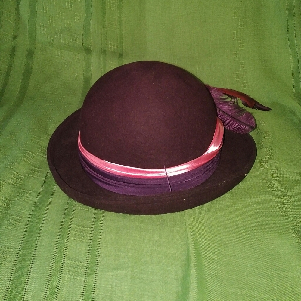 Vintage Doris Designed Doeskin Felt 100% Wool Hat, - Gem